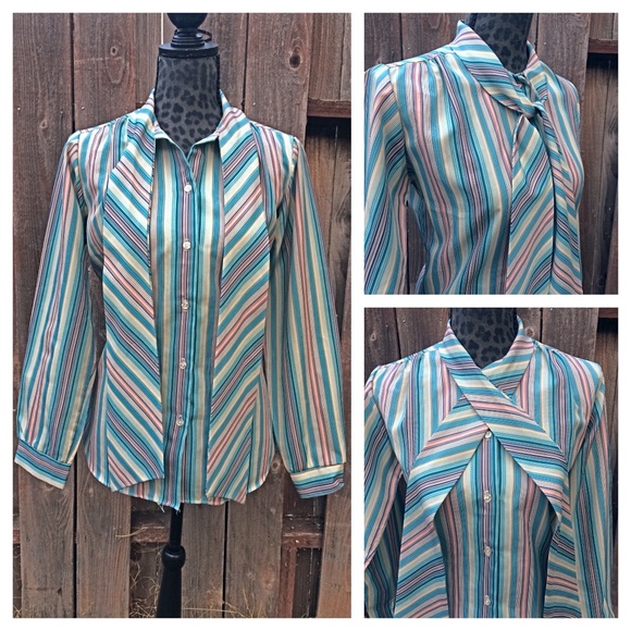 Laura Mae | Tops | Laura Mae Vintage Blue Beige Pink Blouse Wattached ...